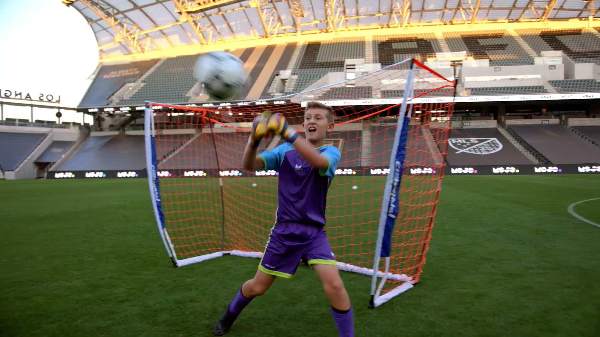 9 Essential Goalkeeping Skills MOJO Sports 9-essential-goalkeeping-skills-mojo-sports