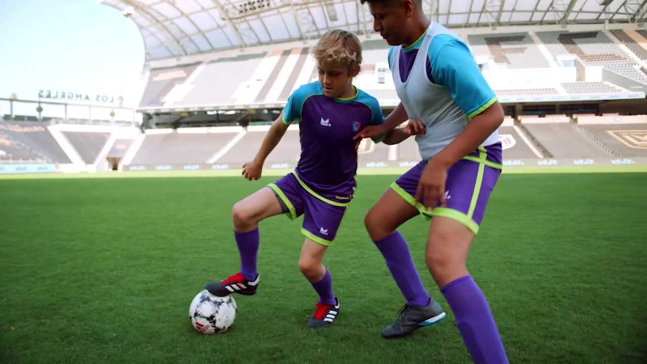 How to Do a Maradona Turn | Fun Soccer Skills | MOJO Sports