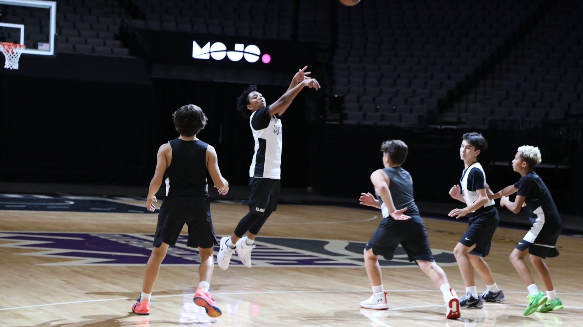 Game Day Advice for Youth Basketball Coaches | MOJO Sports