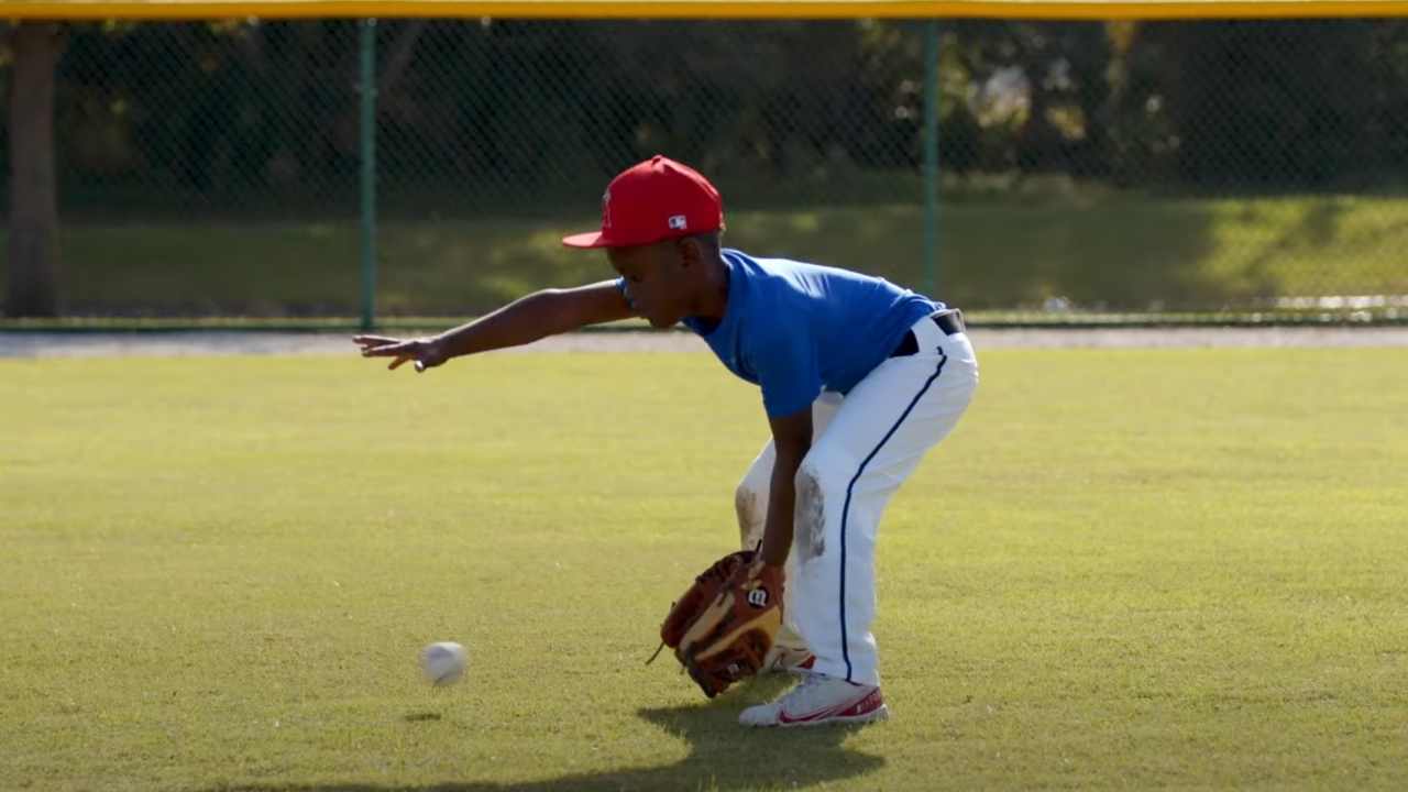 Baseball 101: The Ground Ball | MOJO Sports